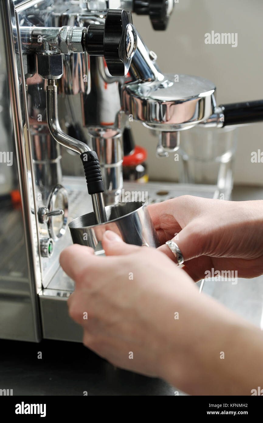 Steaming foam milk hi-res stock photography and images - Alamy