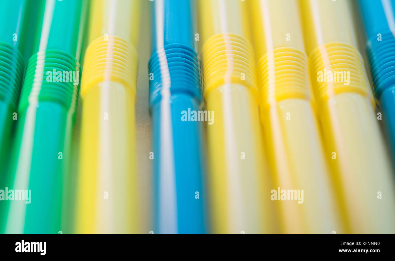 Bend their necks hi-res stock photography and images - Alamy