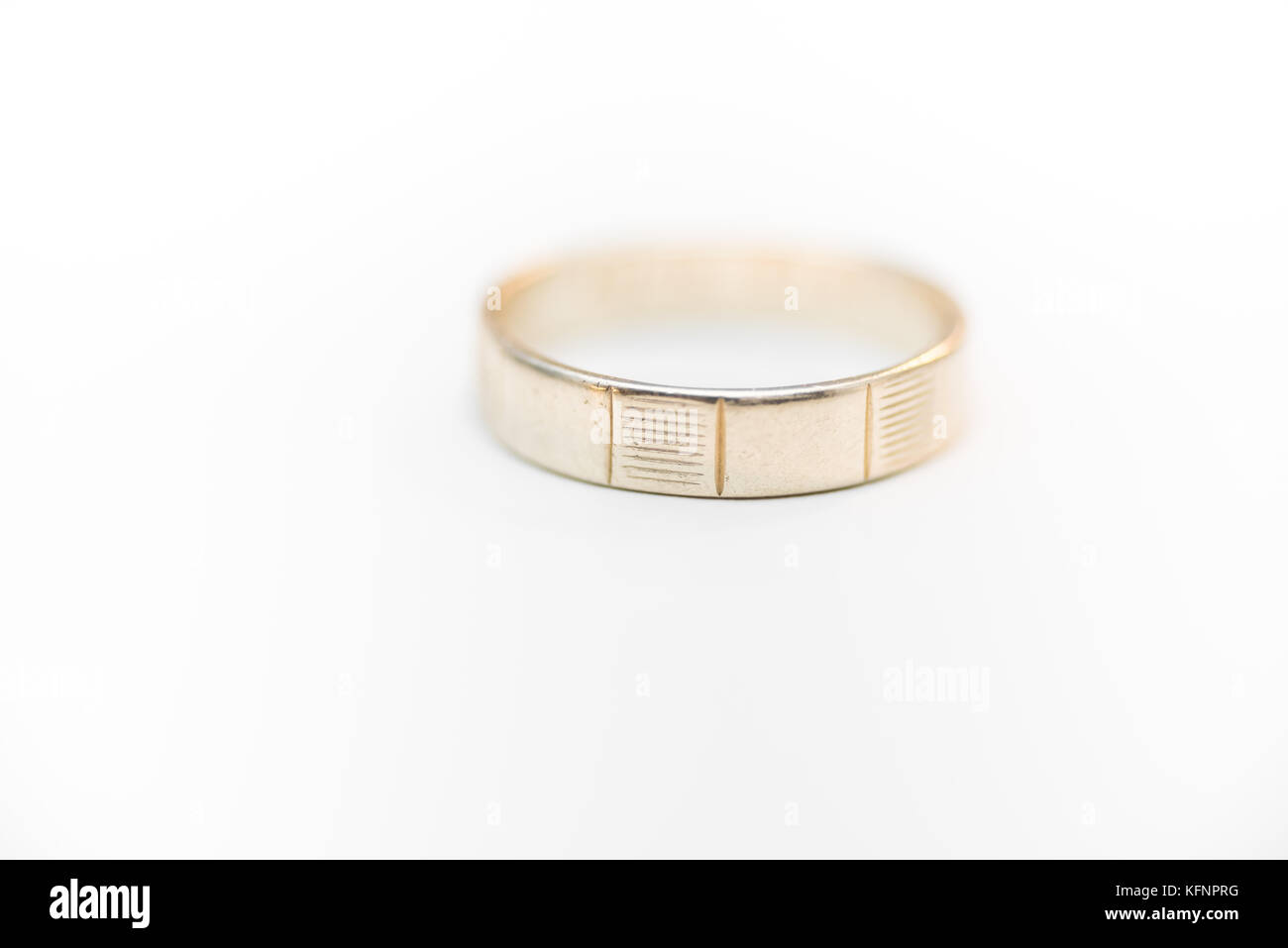 Engraved engagement rings hi-res stock photography and images - Alamy