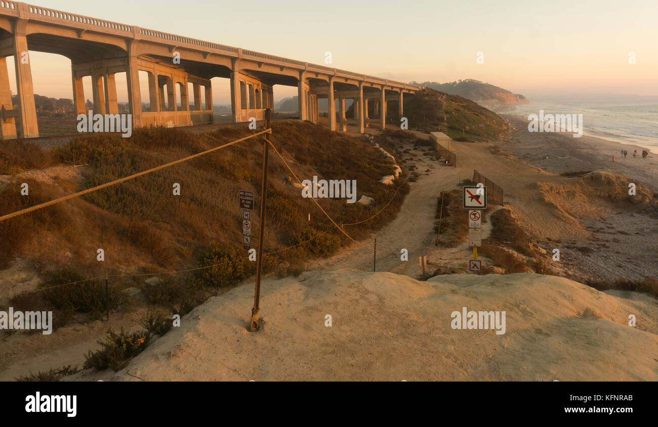 Sunset at Torrey Pines State Beach in San Diego, California Stock Photo ...