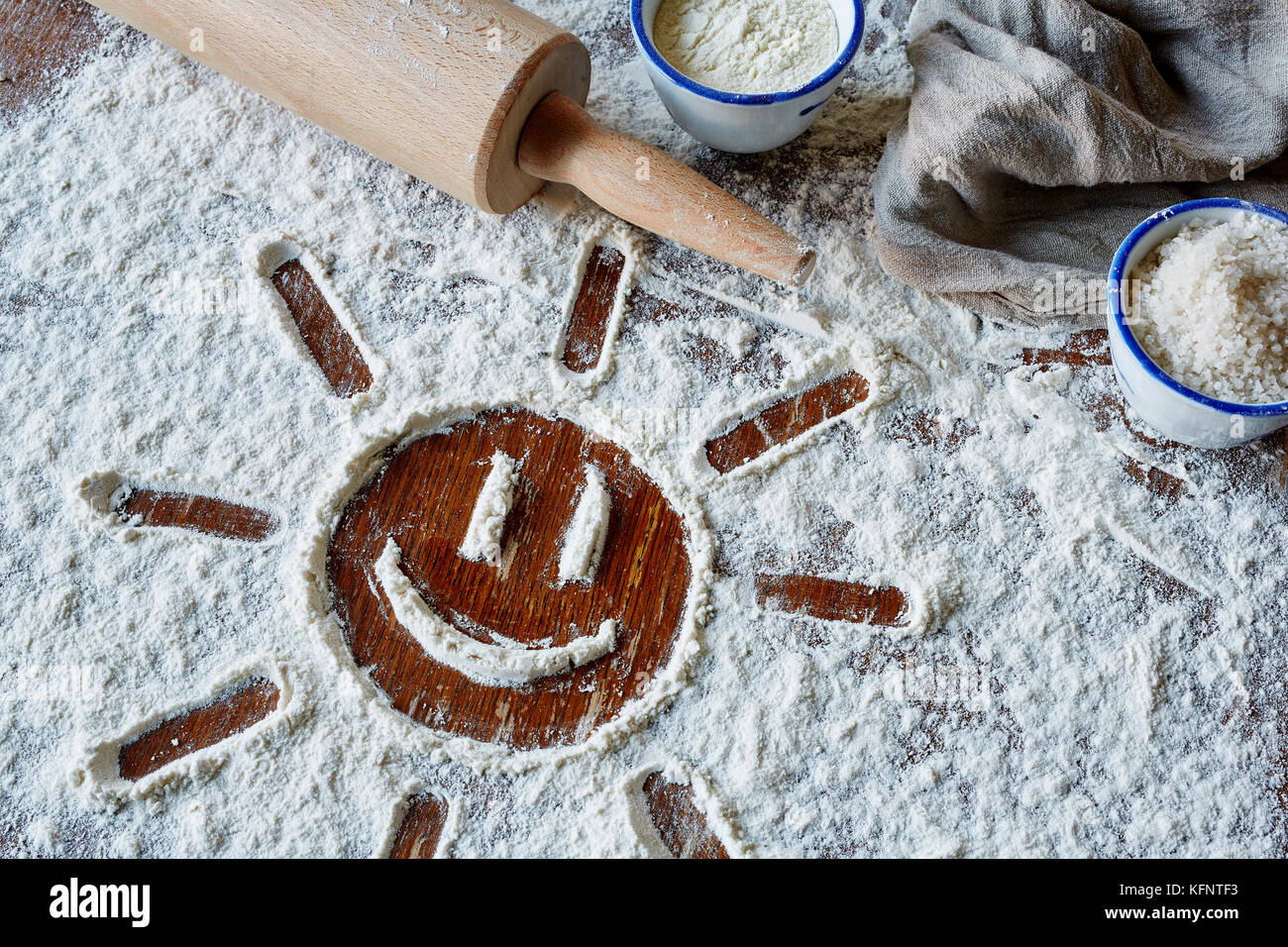 Emojicon happy hi-res stock photography and images - Alamy