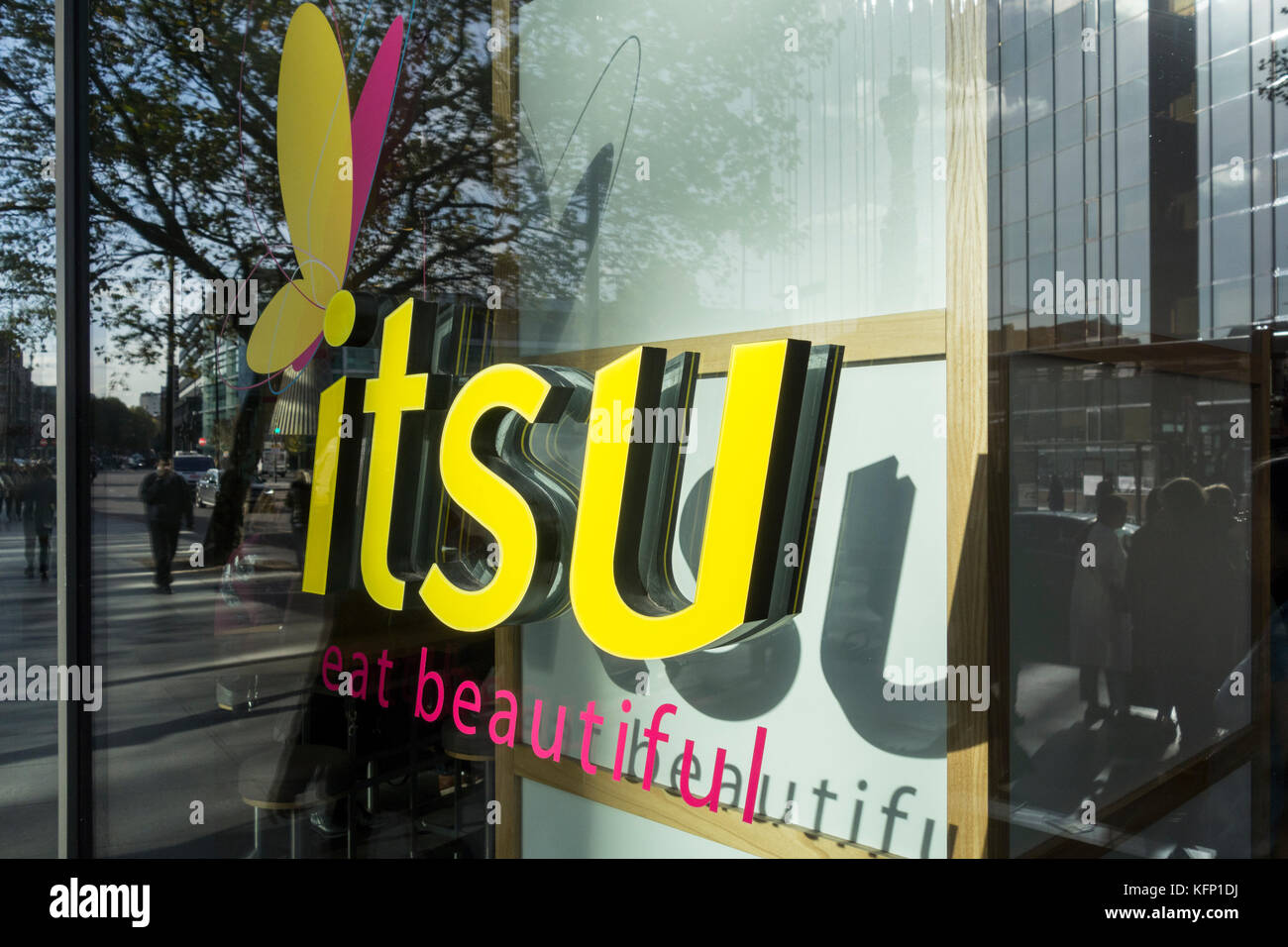 Itsu the Japanese counter-service and takeaway chain for sushi, salads ...