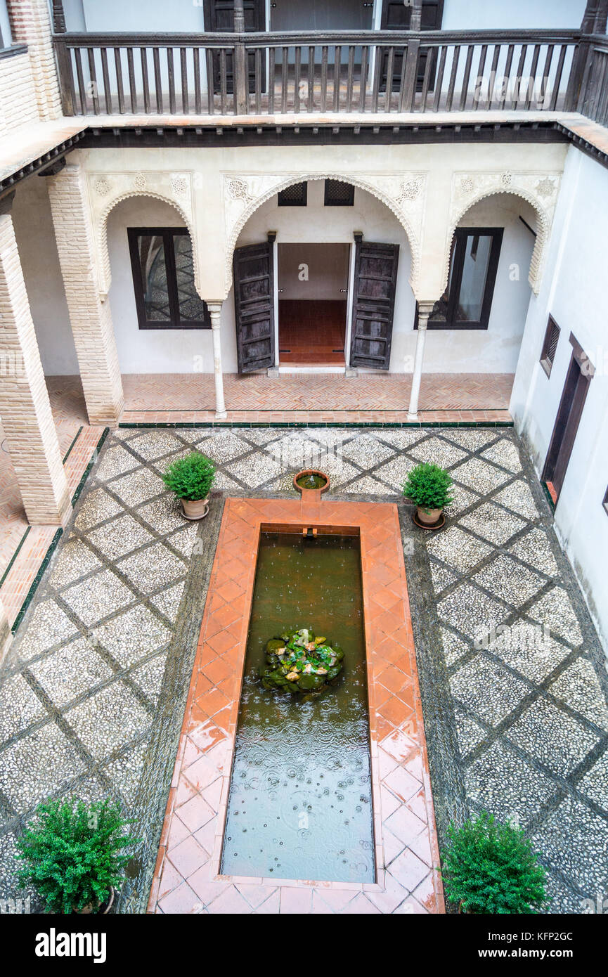 Islamic moorish muslim architecture mudejar hi-res stock photography ...
