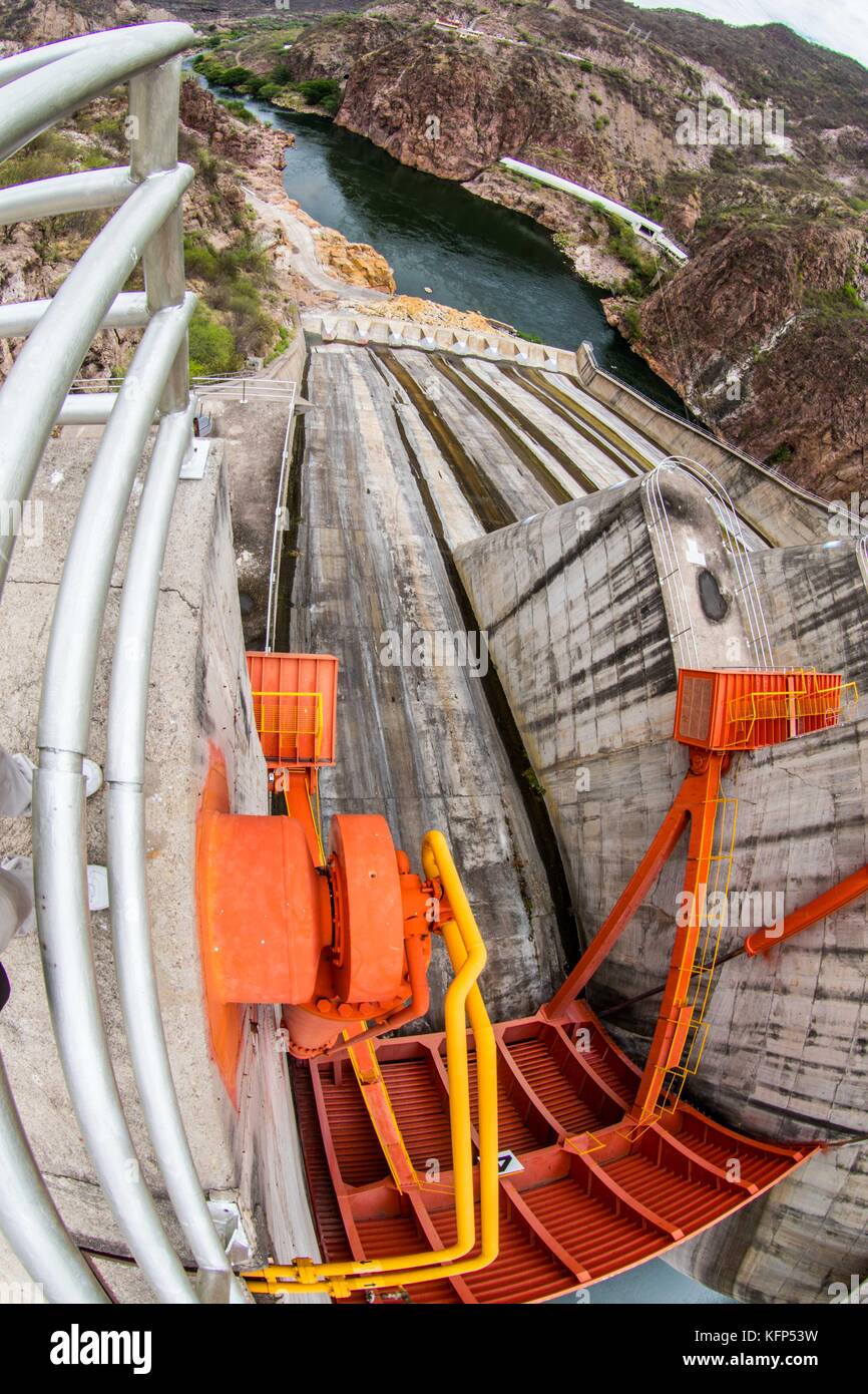 Underwater Dam High Resolution Stock Photography and Images - Alamy