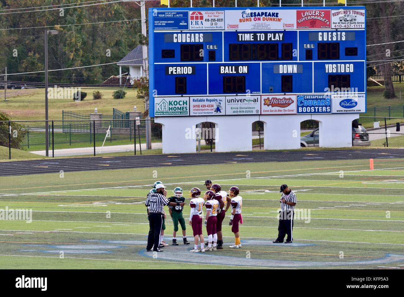 Football tackle hi-res stock photography and images - Alamy