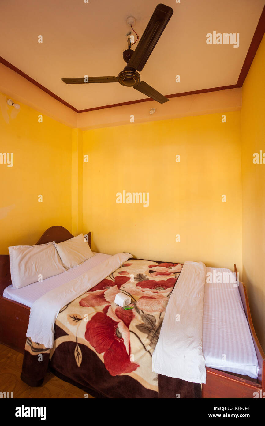 Double Bed Hotel Room In Nepal A Major Backpacking Destination Stock Photo Alamy double-bed-hotel-room-in-nepal-a-major-backpacking-destination-stock-photo-alamy