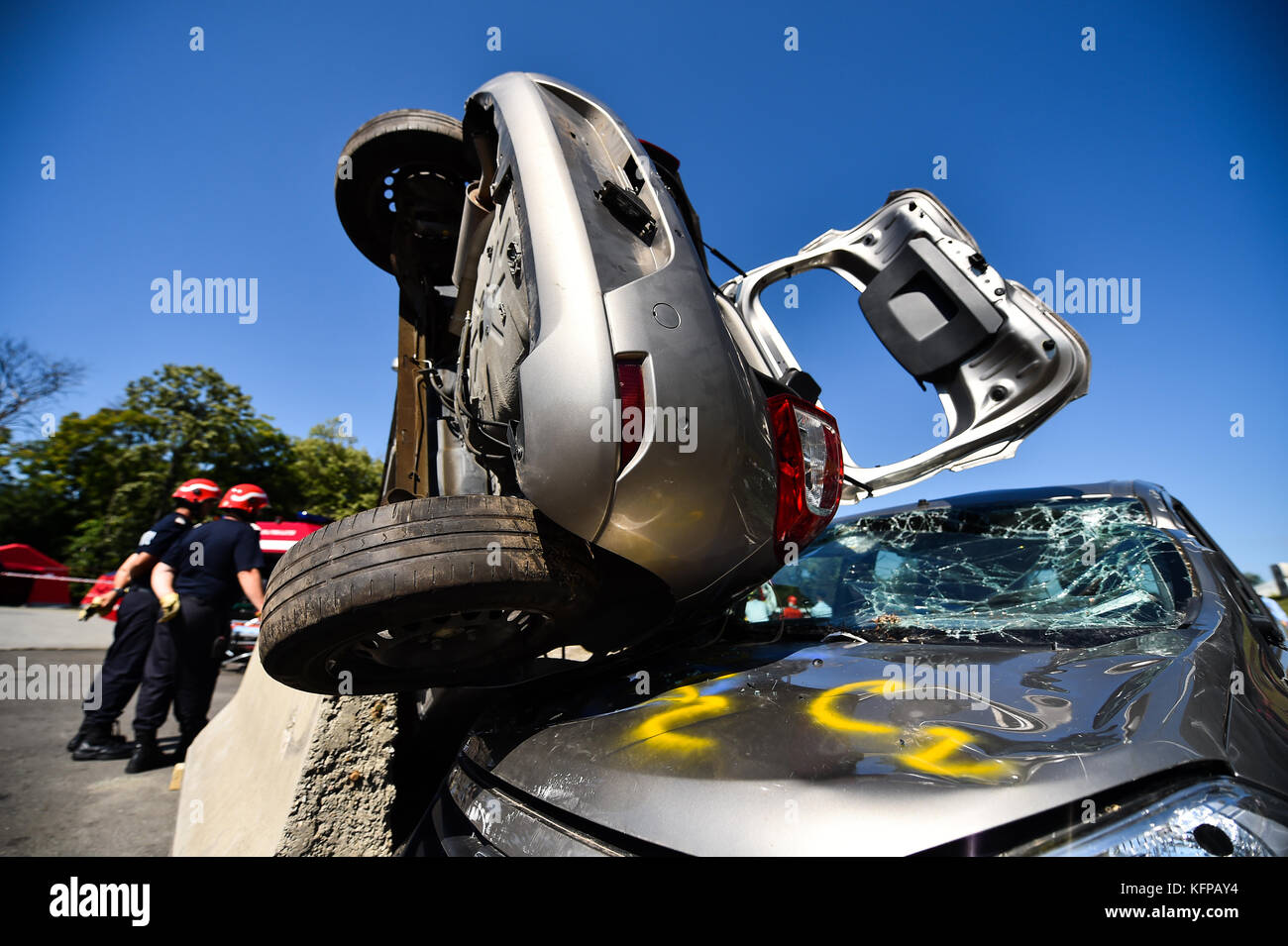 Scene of a car crash and emergency rescue service in action Stock Photo ...