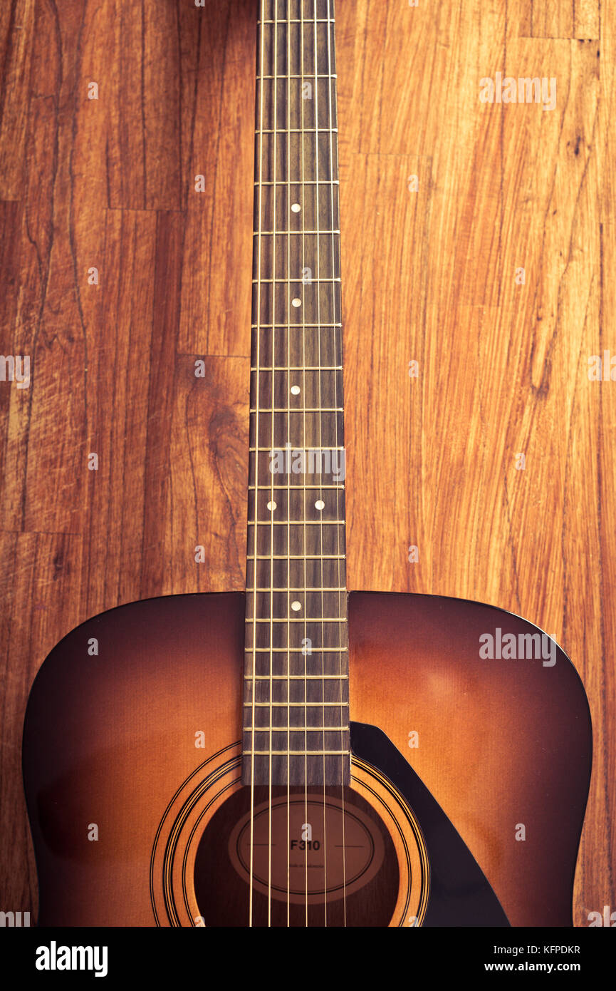 classical acoustic guitar Stock Photo - Alamy classical acoustic guitar Stock Photo - Alamy