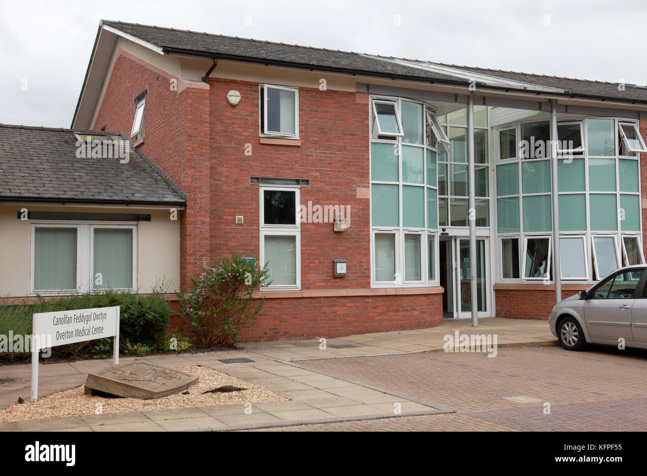 General practice uk doctor's surgery hi-res stock photography and ...