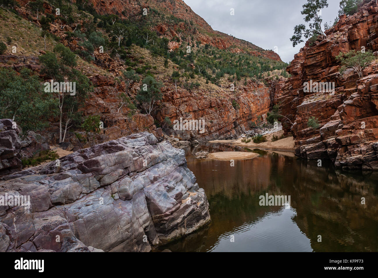 The Ormiston Gorge waterhole, West MacDonnell Range National Park ...