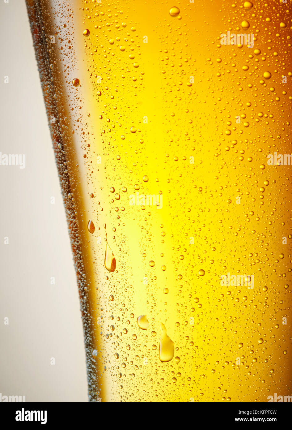 Close up drops of a Ice Cold Pint of Beer Stock Photo - Alamy