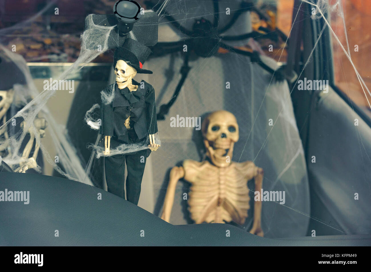 Hearse skeleton hi-res stock photography and images - Alamy