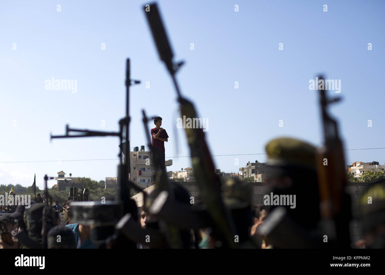 Gaza City, The Gaza Strip, Palestine. 31st Oct, 2017. Fighters of ...