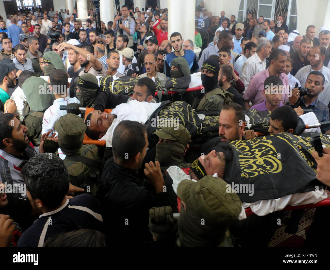 Al-Bureij refugee camp, Gaza Strip. 31st October, 2017. Thousands of ...