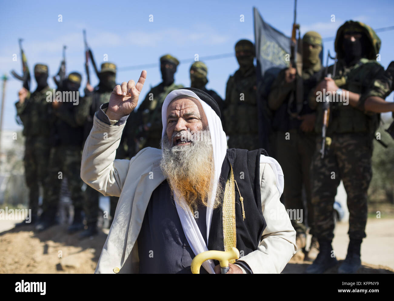 Gaza City, The Gaza Strip, Palestine. 31st Oct, 2017. Fighters of ...