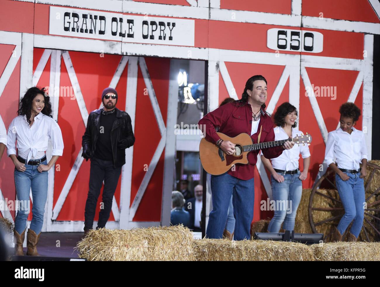 New York, NY, USA. 31st Oct, 2017. Billy Ray Cyrus, Carson Daly in ...