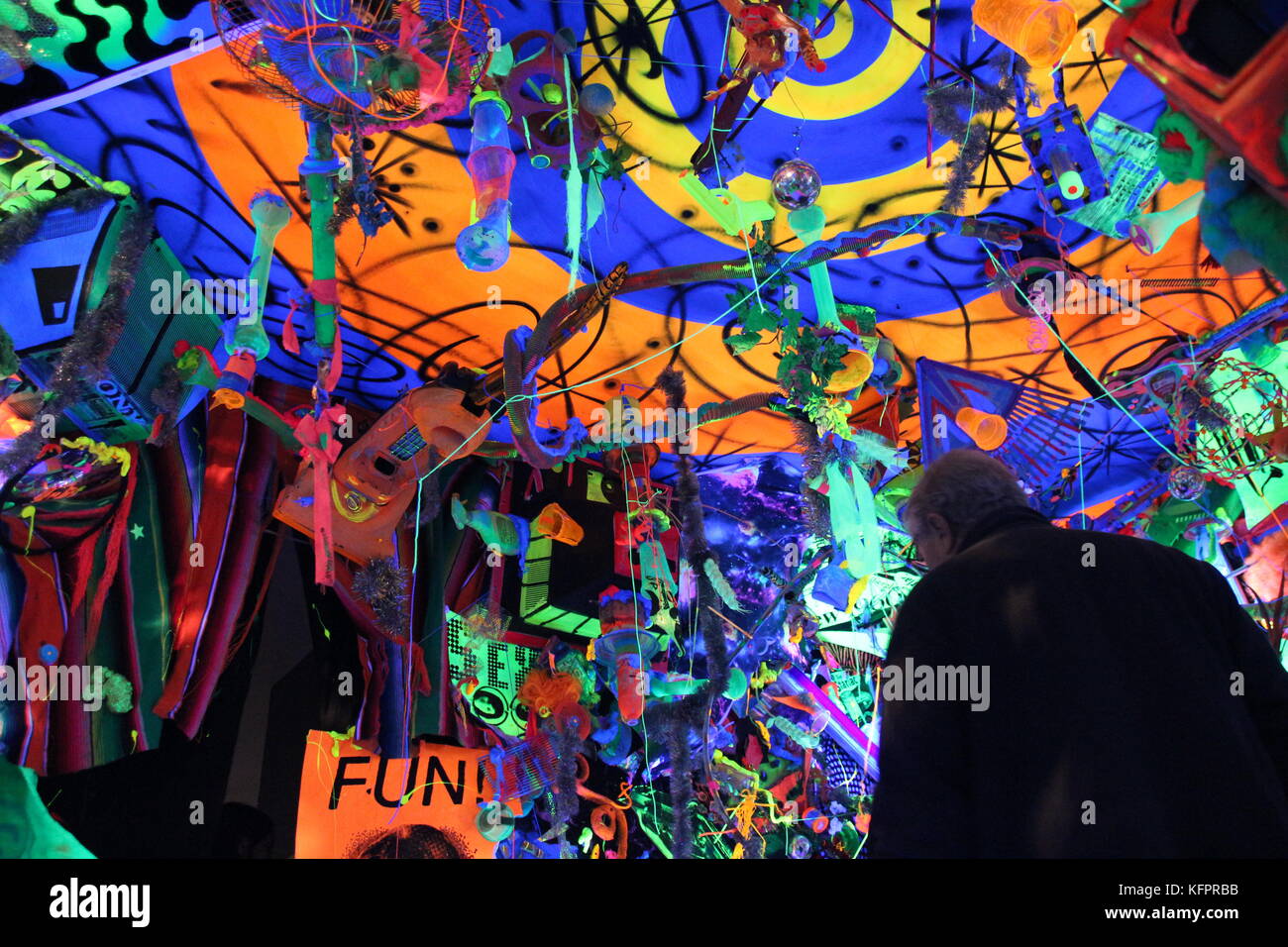 New York, USA. 31st Oct, 2017. A man at a preview of the exhibition ...