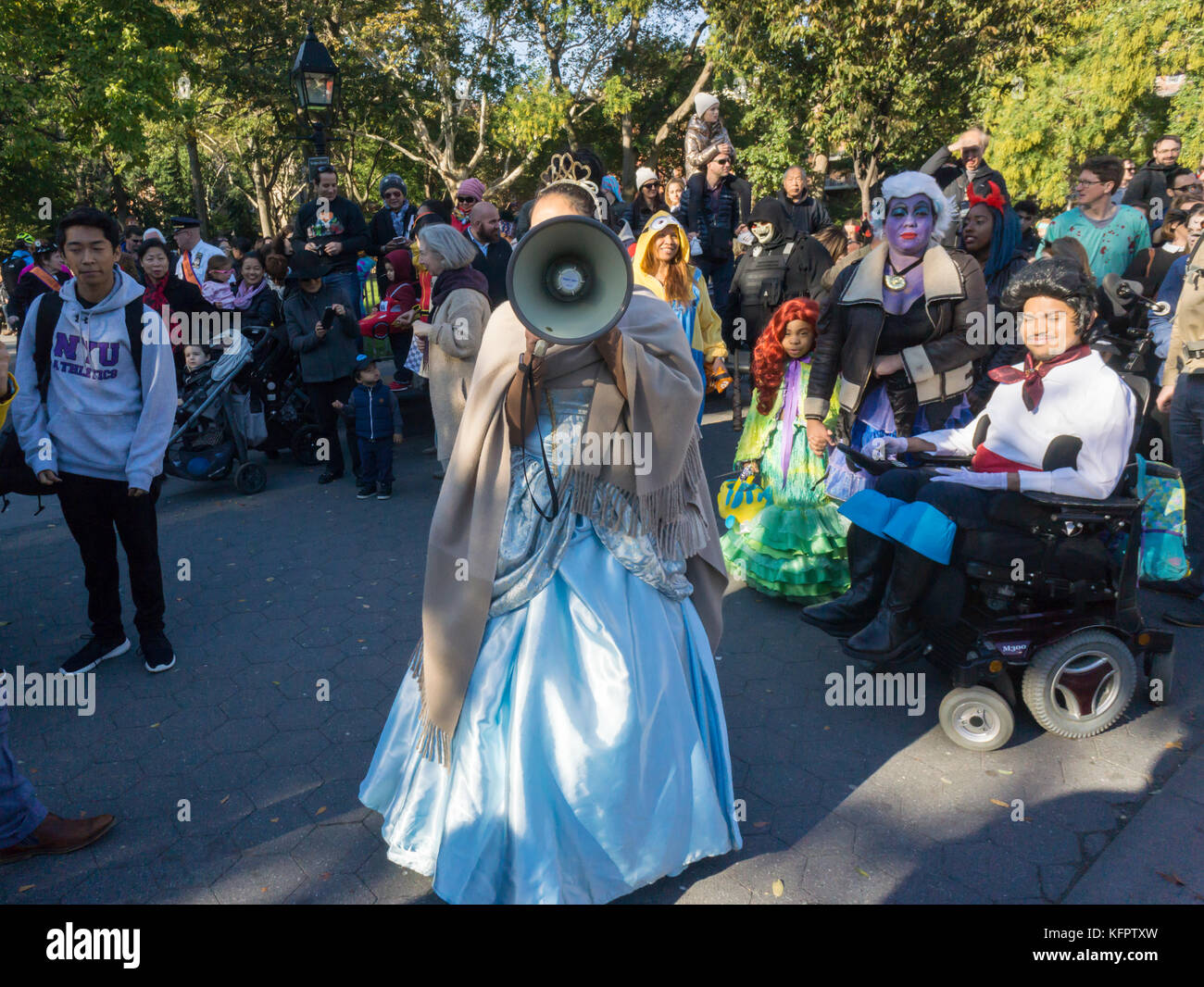 New York, USA. 31st Oct, 2017. Hundreds of adults and children in ...