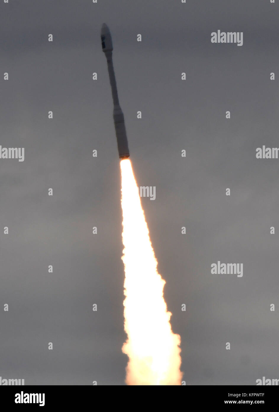 Minotaur c rocket hi-res stock photography and images - Alamy