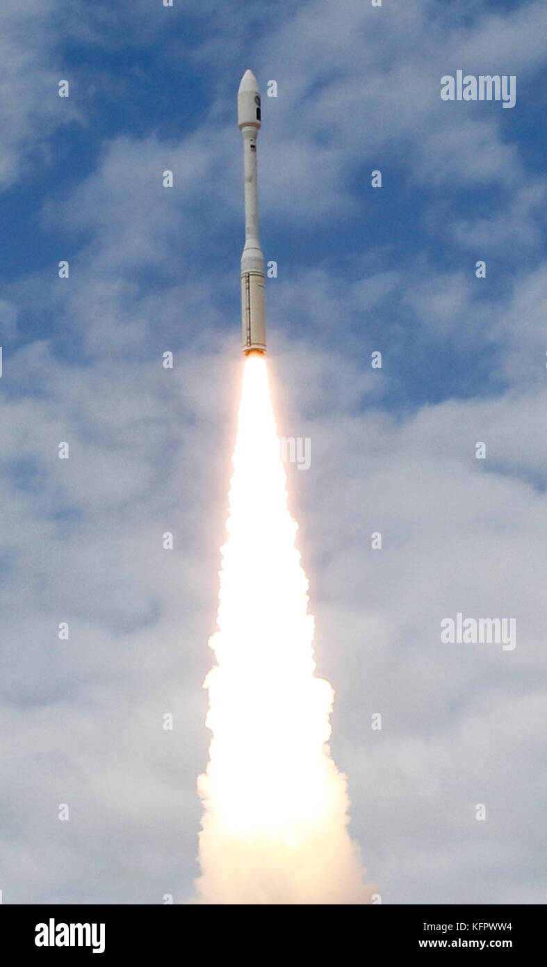 Minotaur c rocket hi-res stock photography and images - Alamy