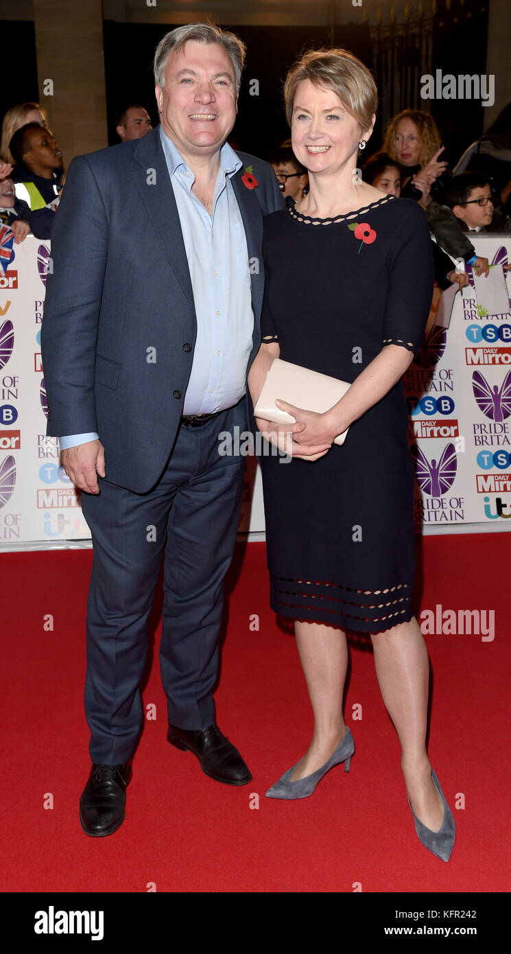 Photo Must Be Credited ©Alpha Press 079965 30/10/2017 Ed Balls and Wife ...
