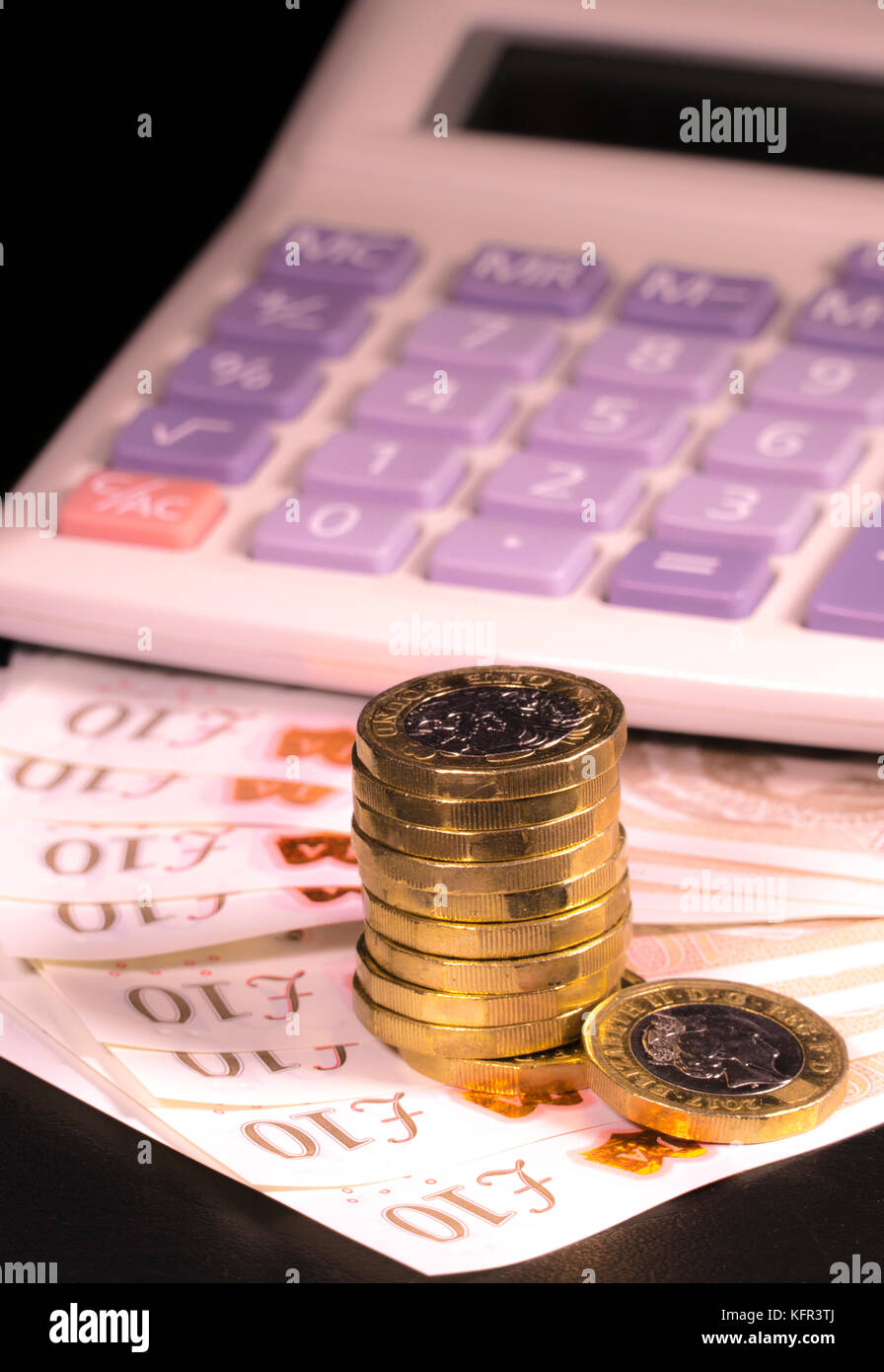 Calculator on new polymer sterling £10 ten pound notes and new pound ...