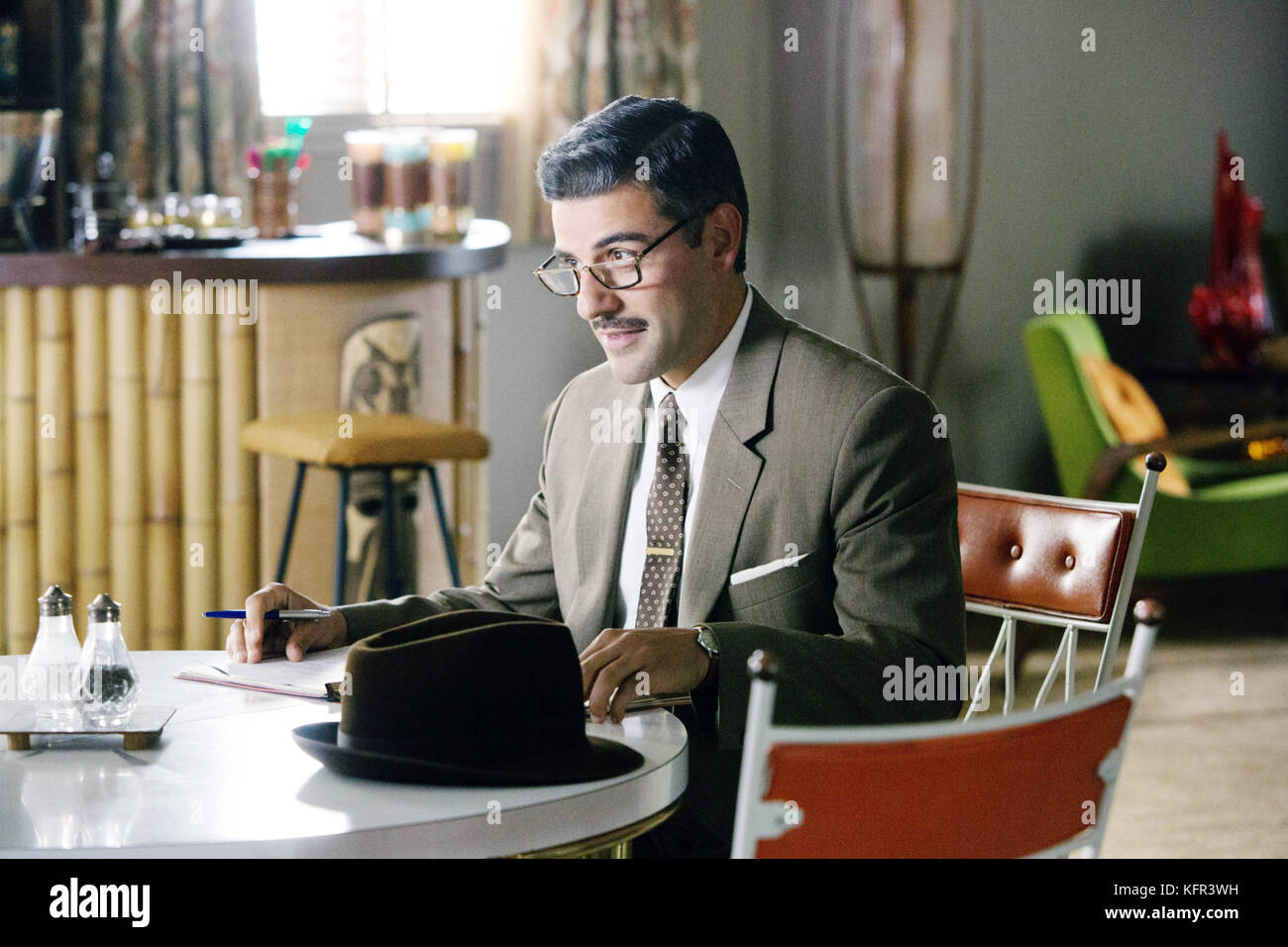 SUBURBICON, Oscar Isaac, 2017. Ph: Hilary Bronwyn Gayle /© Paramount ...