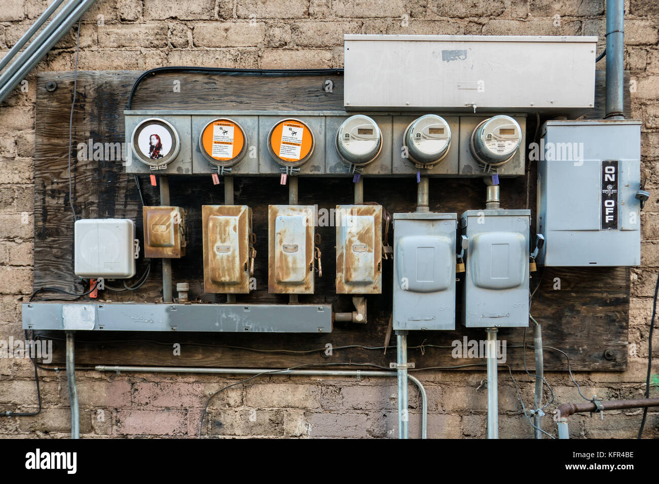 Industrial gas meter hi-res stock photography and images - Alamy