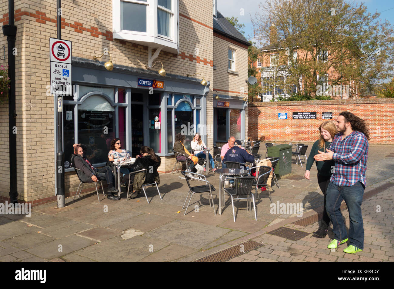 Independent coffee shop uk hi-res stock photography and images - Alamy