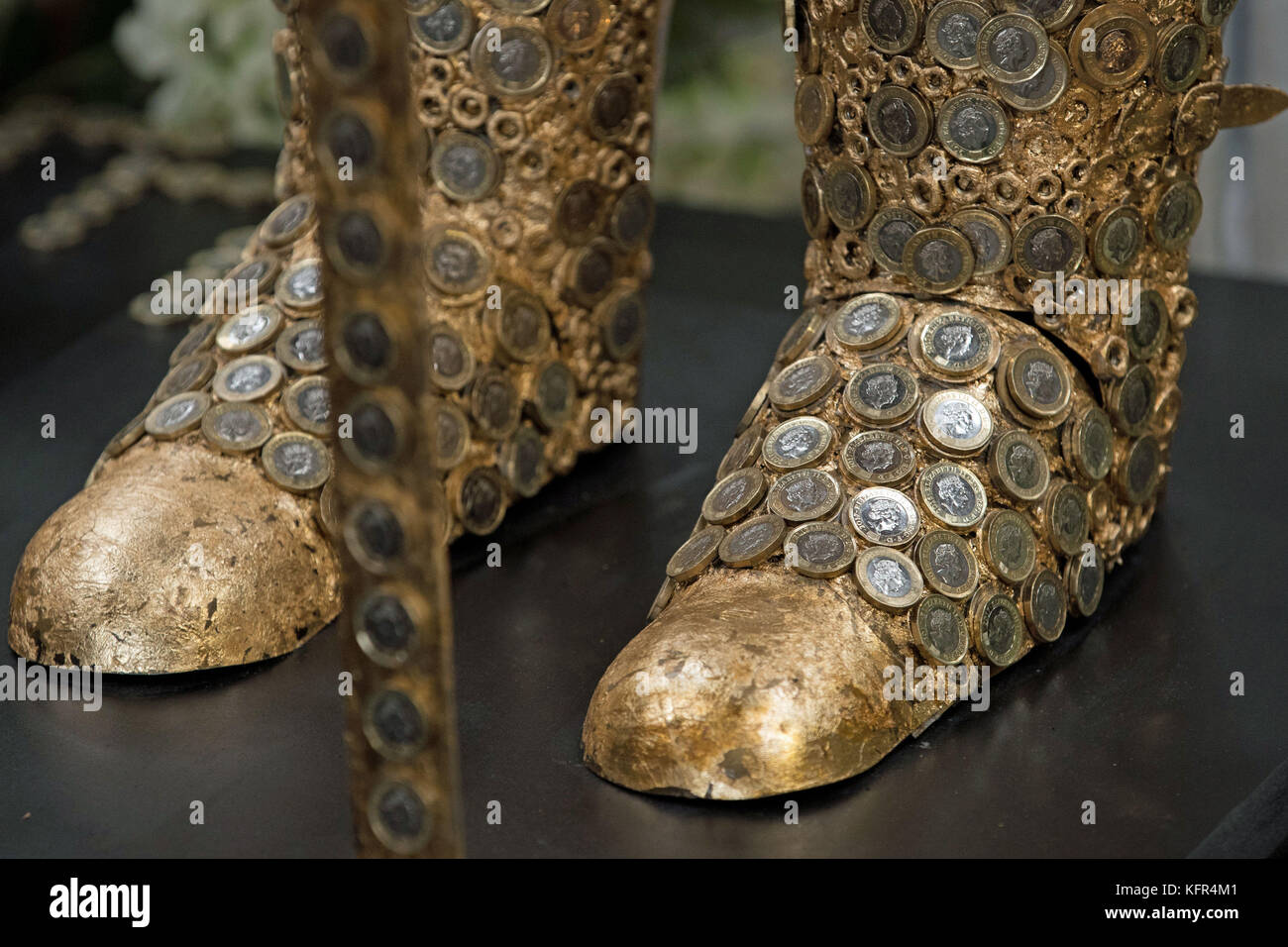 King midas hi-res stock photography and images - Alamy