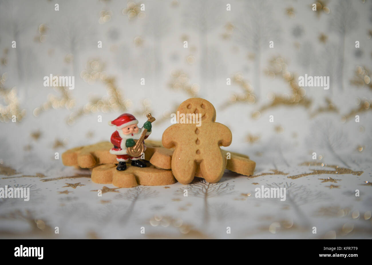 Father xmas decoration hi-res stock photography and images - Alamy