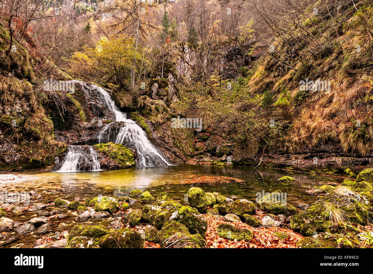 Waterfall in nature river flow hi-res stock photography and images - Alamy