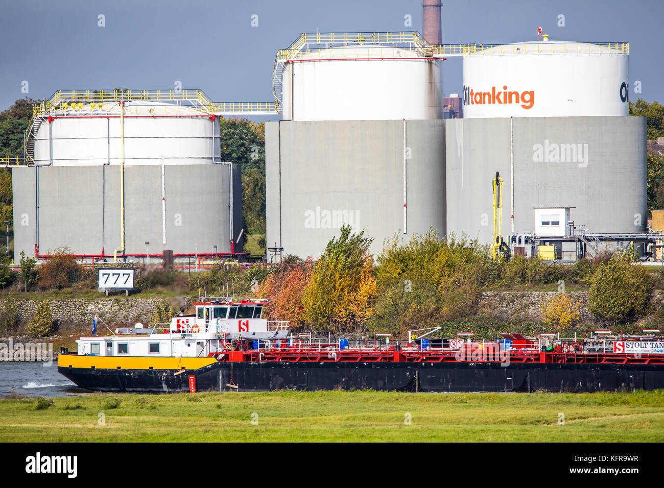 Duisburg harbors, tank farm of Oiltanking Germany GmbH, large tanks for ...