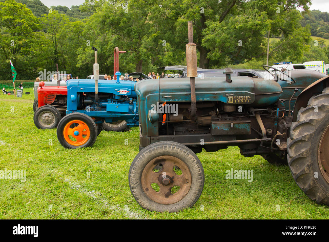 Fordson tractors hi-res stock photography and images - Alamy