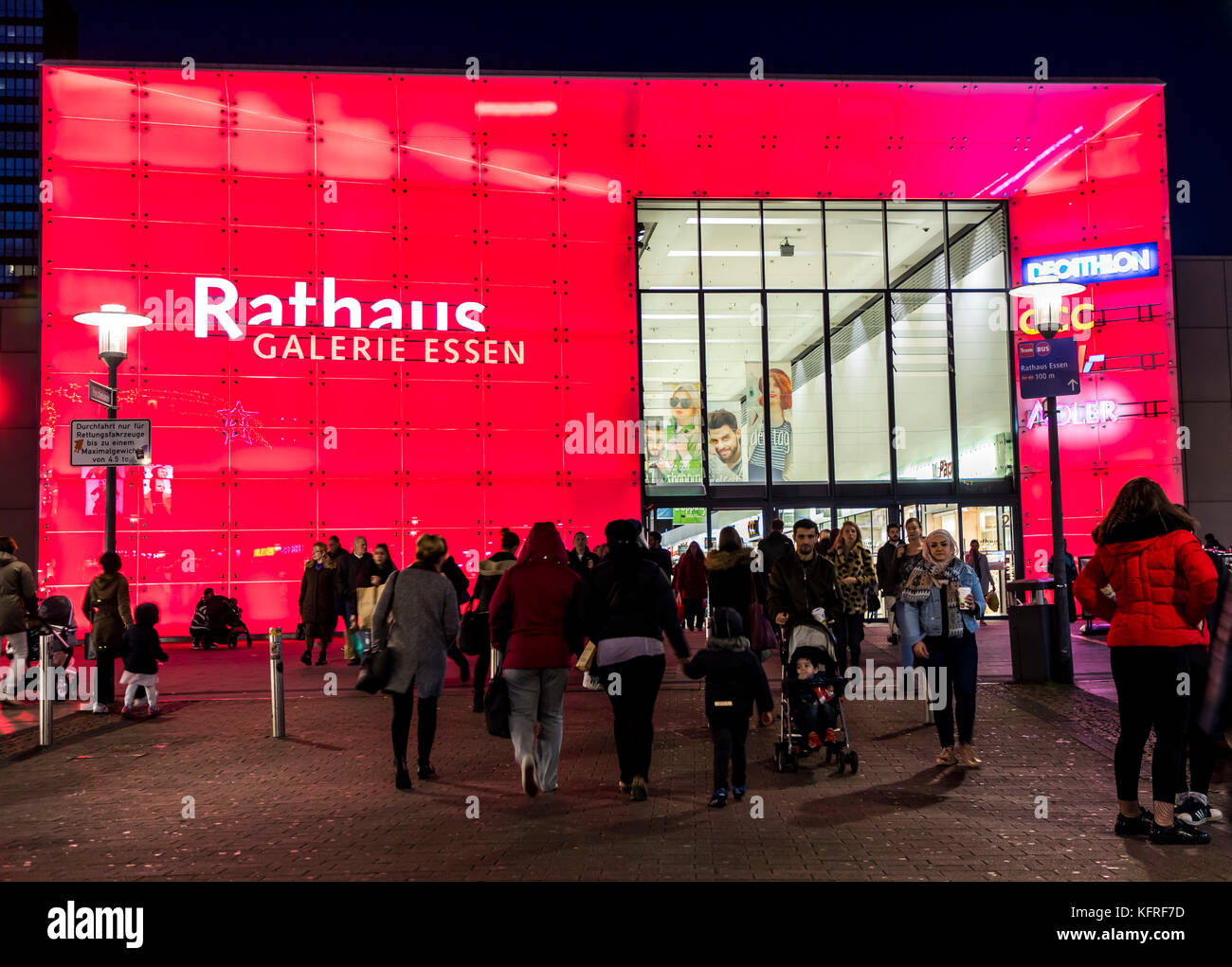 Shopping center Rathaus Galerie in Essen, Germany, downtown ...