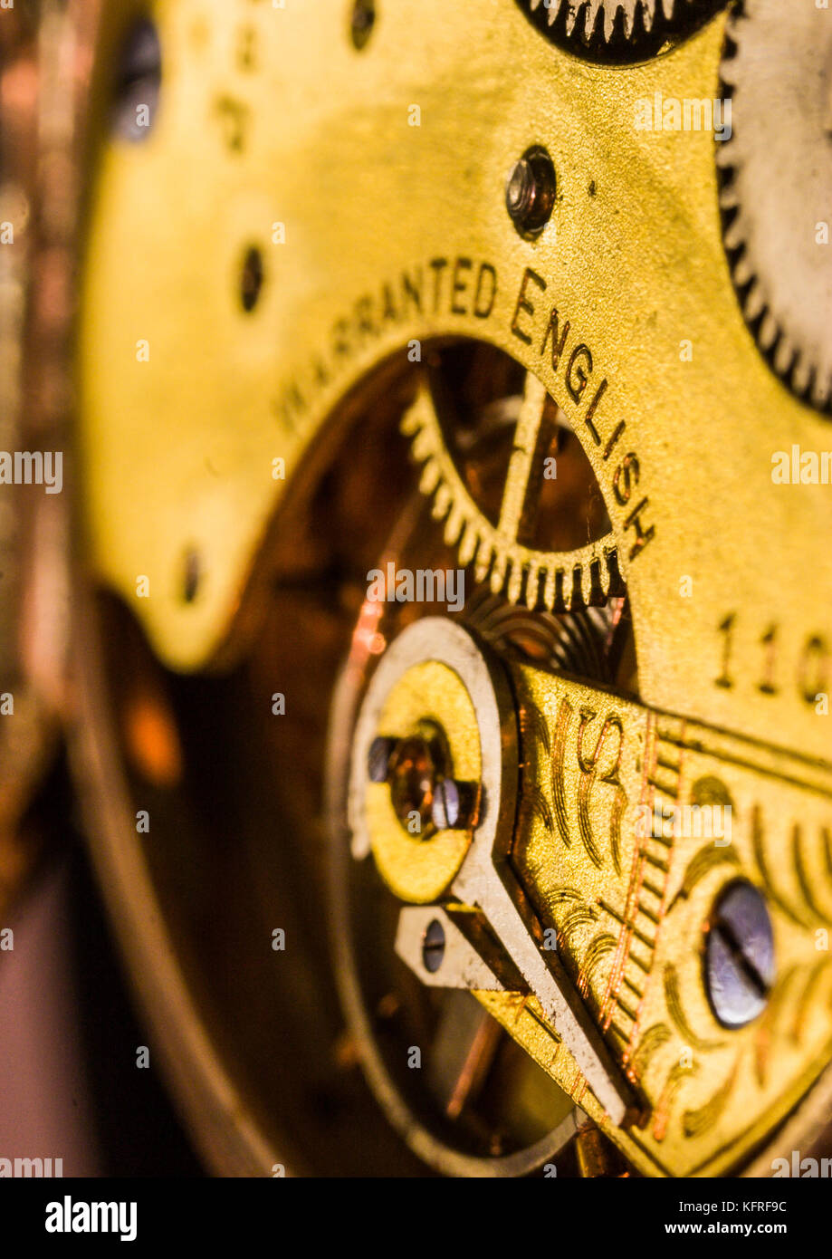 Inside of pocket watch hi-res stock photography and images - Alamy