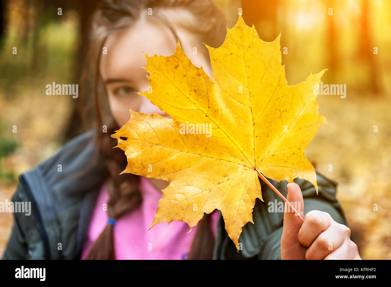 Teen girl color background hi-res stock photography and images - Alamy