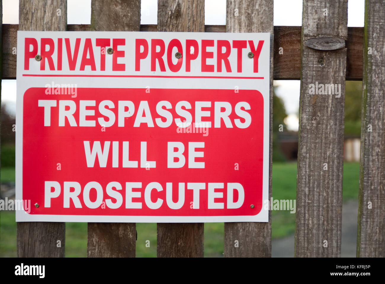 Trespassers will be prosecuted hi-res stock photography and images - Alamy