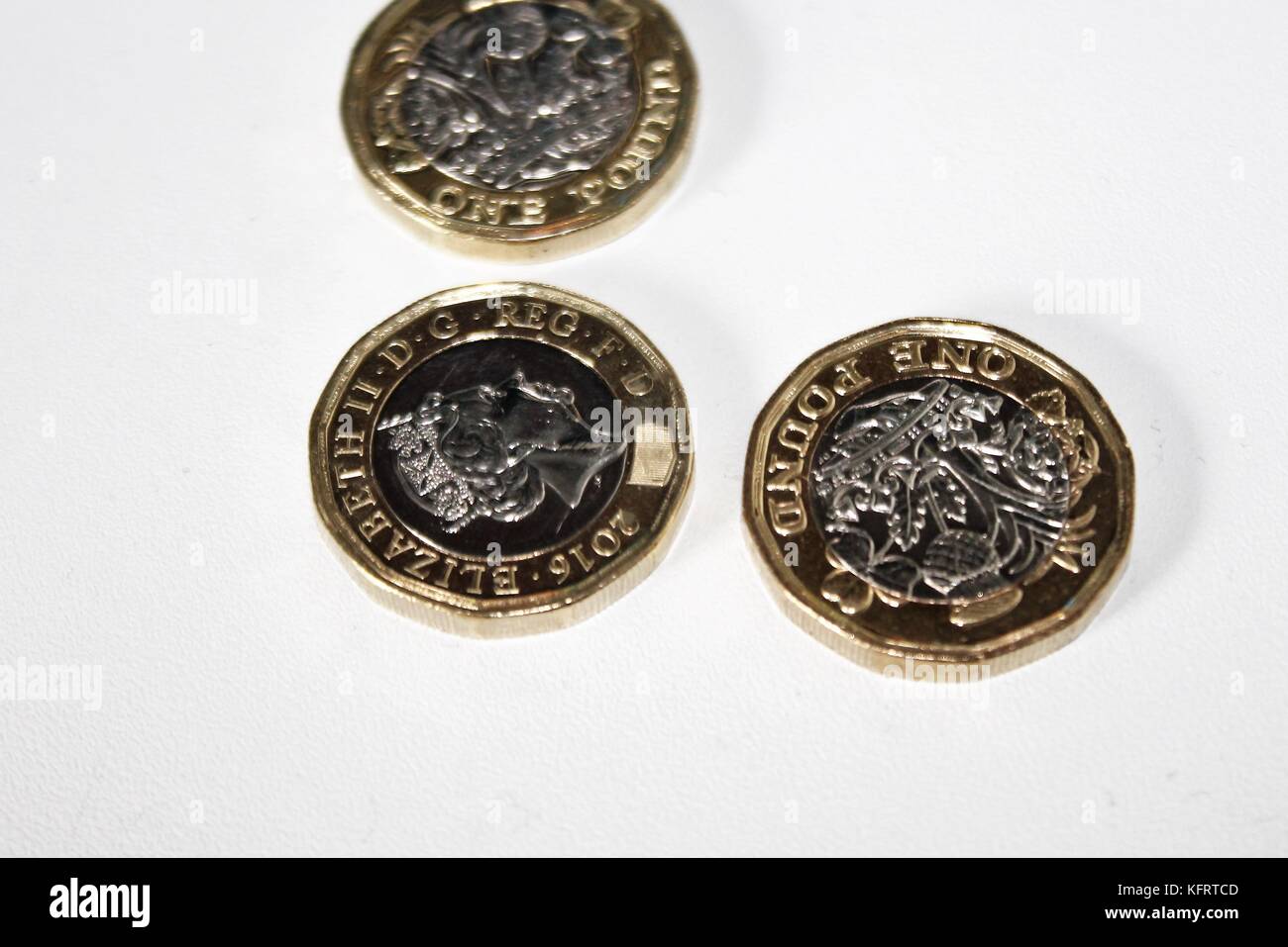 New 12 side pound coin hi-res stock photography and images - Alamy