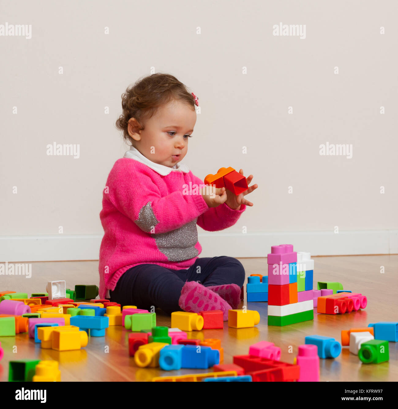 Toddler building tower hi-res stock photography and images - Alamy