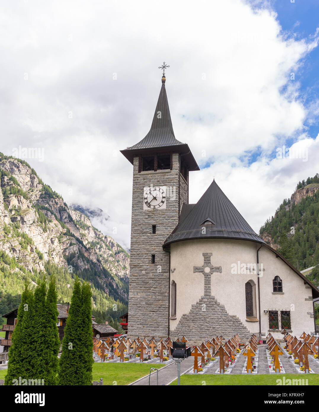 Village church swiss alps switzerland hi-res stock photography and ...
