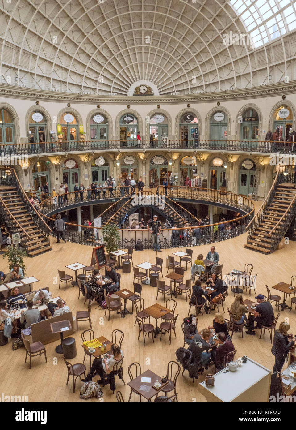 Leeds corn exchange building hi-res stock photography and images - Alamy