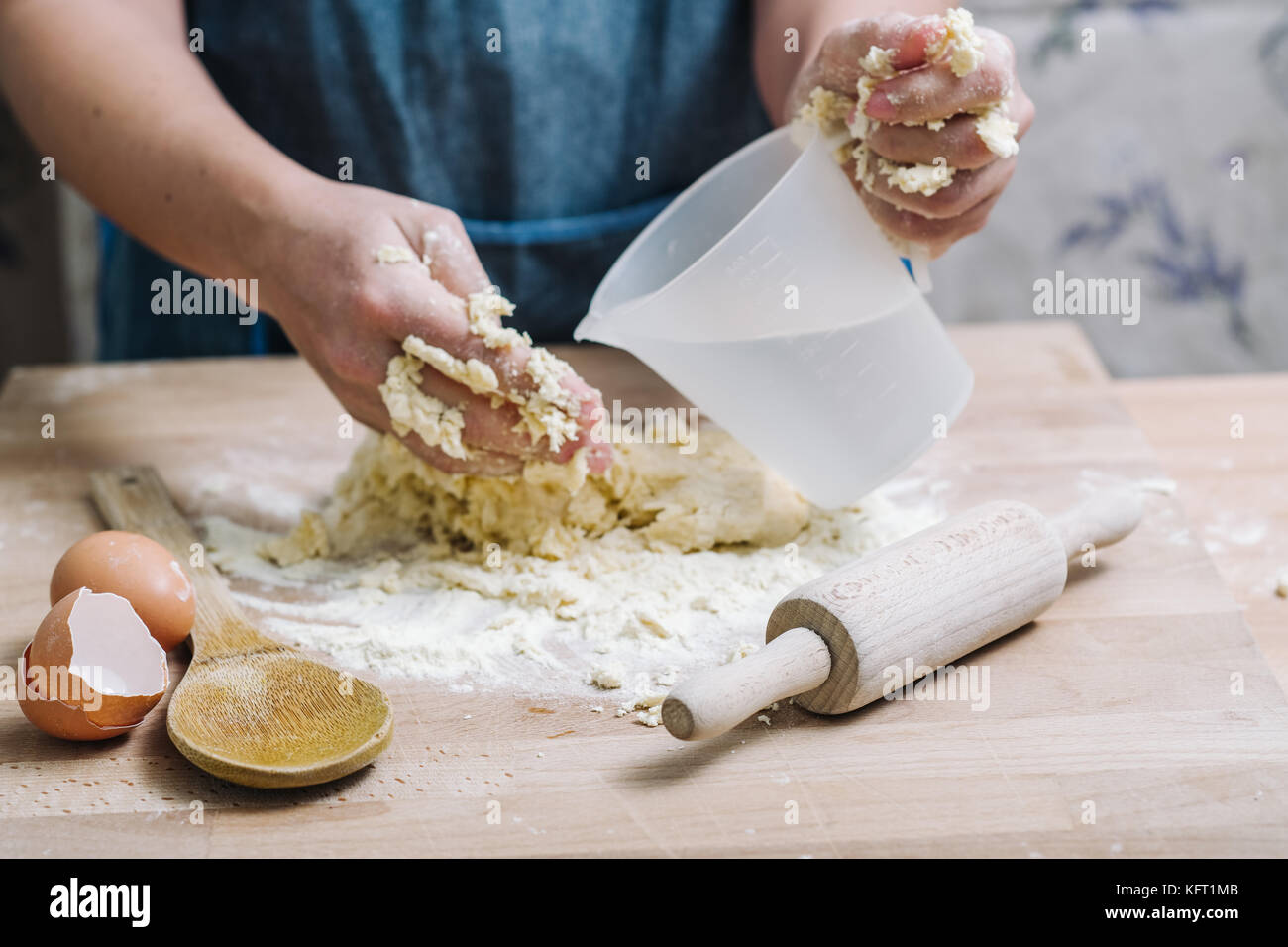 Making of the traditional italian pasta dough Stock Photo - Alamy
