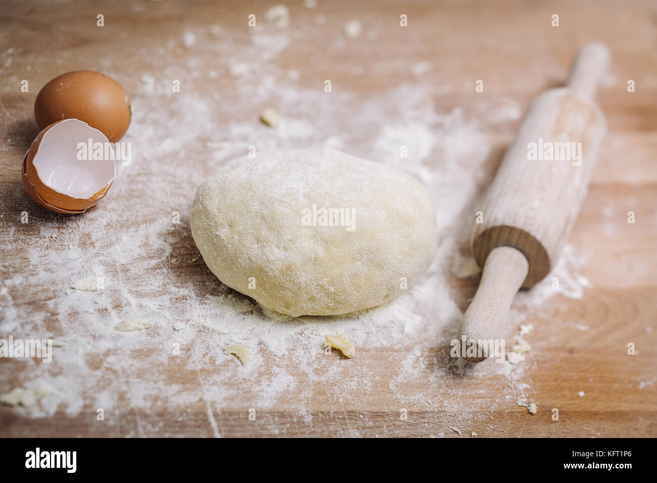 Making of the traditional italian pasta dough Stock Photo - Alamy