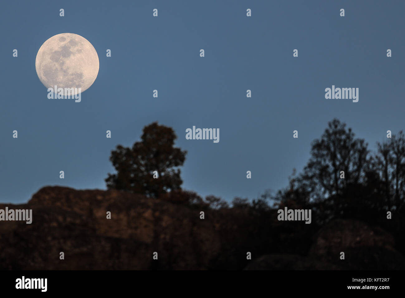 Luna The Moon is the only natural satellite of Earth. With an ...