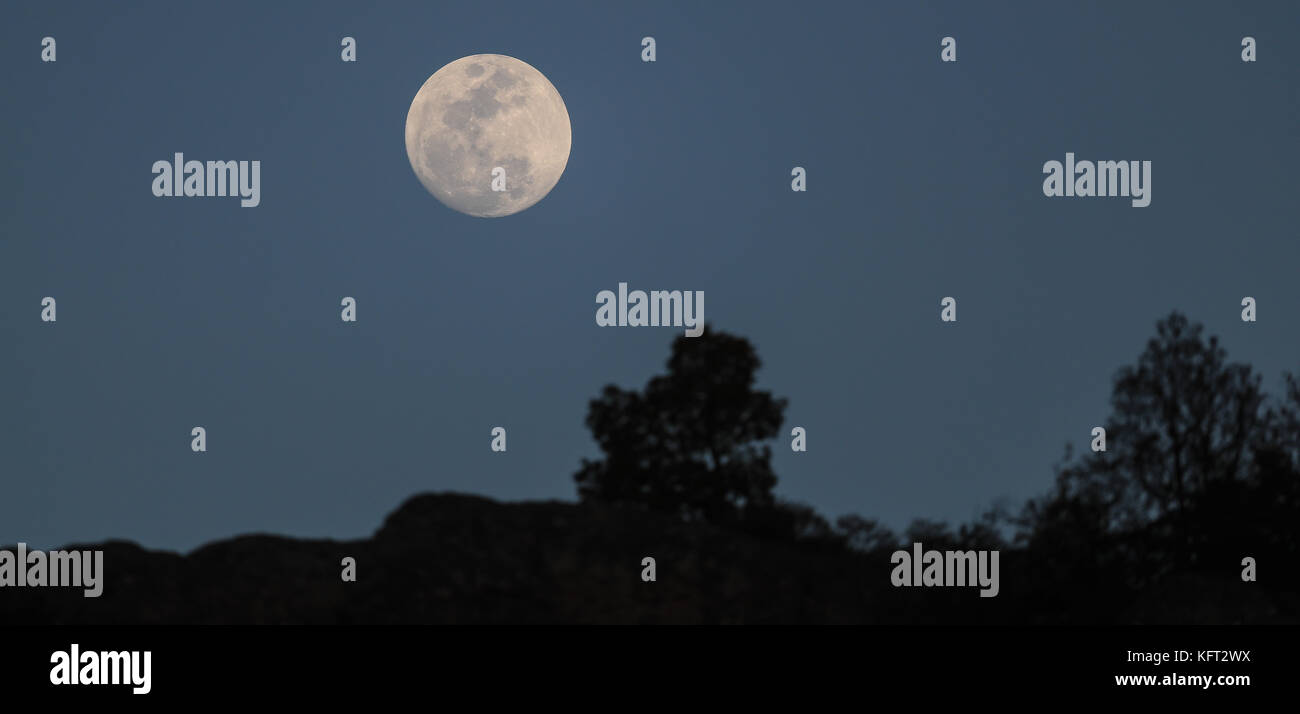 Luna The Moon is the only natural satellite of Earth. With an ...