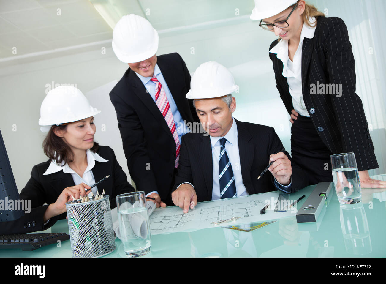 Meeting architects structural engineers hi-res stock photography and ...