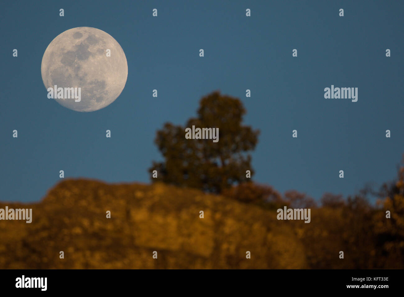 Luna The Moon is the only natural satellite of Earth. With an ...