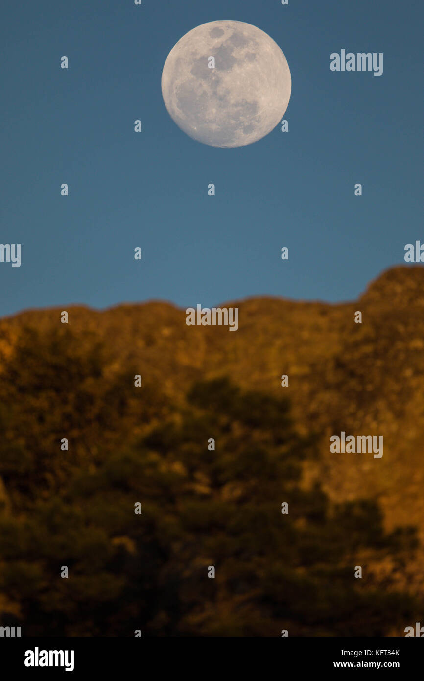 Luna The Moon is the only natural satellite of Earth. With an ...