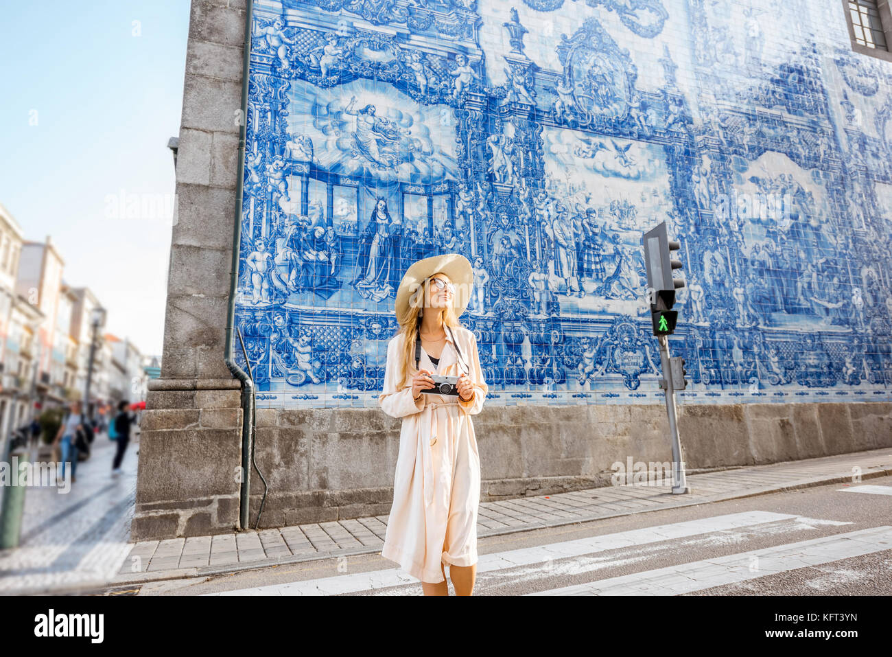 Woman traveling in Porto city Stock Photo - Alamy